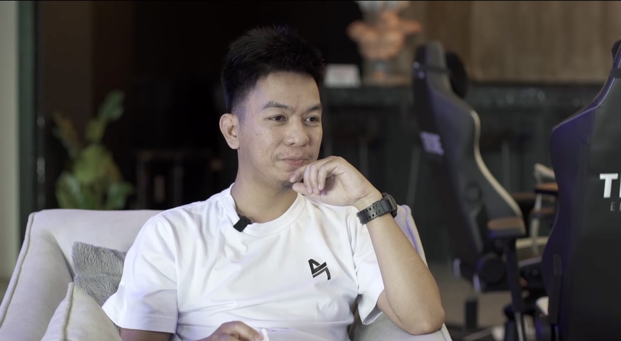 Ito ang payo ni Coach BON CHAN sa bagong Blacklist jungler na si KEVIER ...