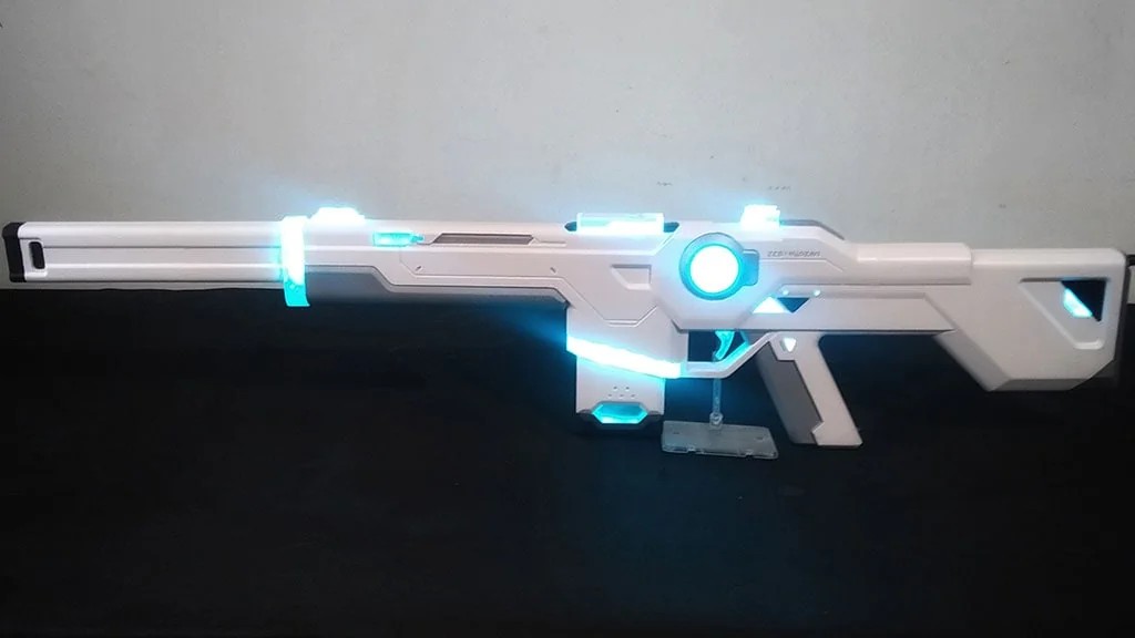 Talentadong Filipino artist lumikha ng real-life Spectrum Phantom ni ...