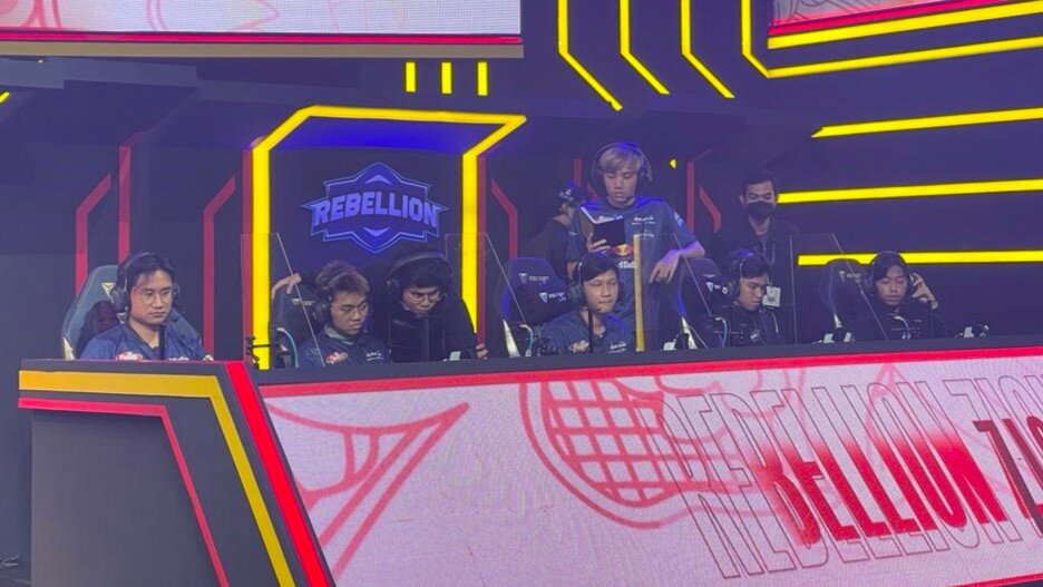 Panoorin kung paano TP-han ng Beatrix ni RBL Haizz ang RRQ Hoshi sa ...