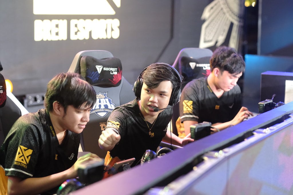 Apat dapat! Alamin kung paano kinuha ng BREN ang 4-game winstreak ...