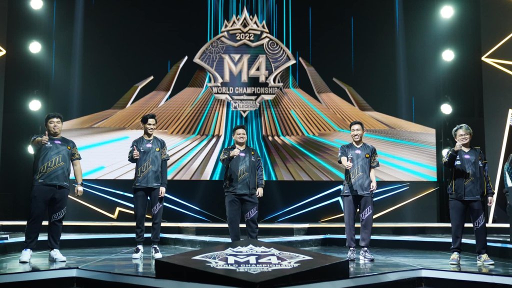 M4 Group Stage: Skylar niligtas ang RRQ Hoshi mula sa Occupy Thrones ...